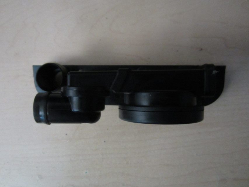 Audi JETTA GTI - PCV Crankcase Vent Valve - 06F129101P: Used Auto Parts ...
