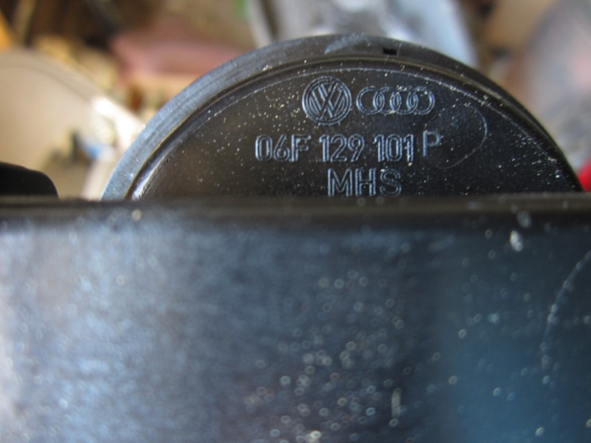 Audi JETTA GTI - PCV Crankcase Vent Valve - 06F129101P: Used Auto Parts ...