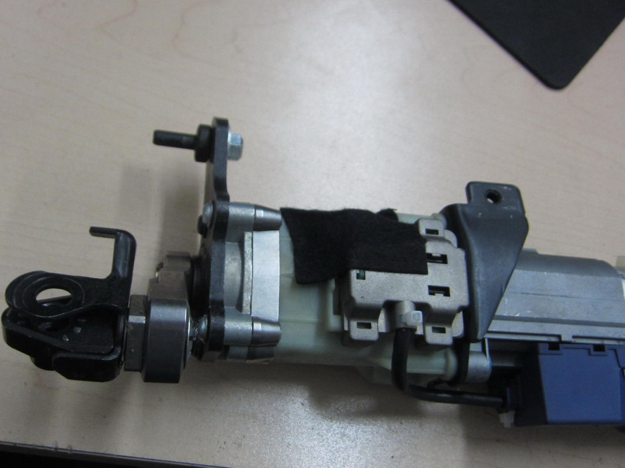 Audi - Tailgate DRIVE UNIT motor RIGHT SIDE 8R0827852B: Used Auto Parts ...