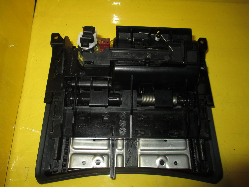 Mercedes Benz - Ashtray - 2216801552: Used Auto Parts | Mercedes Benz ...