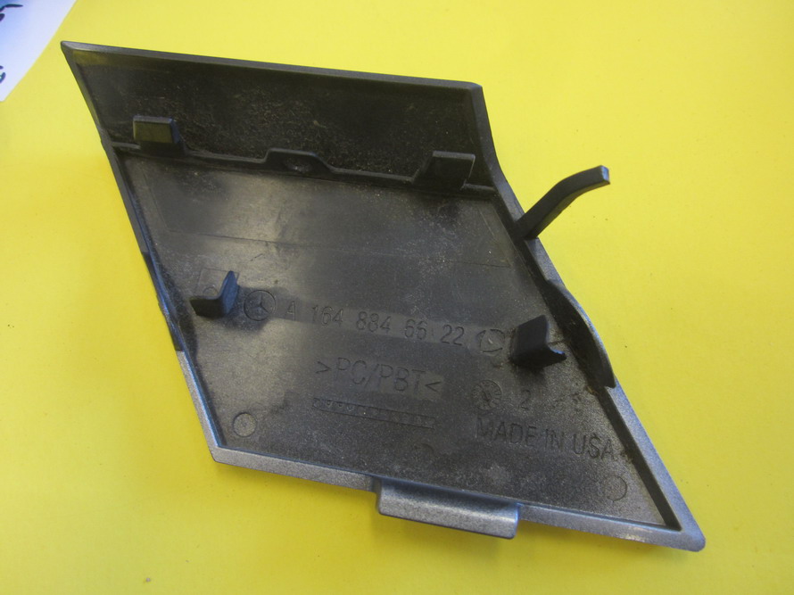 Mercedes Benz - Front Bumper Tow Hook Cover - 1648846622: Used Auto ...