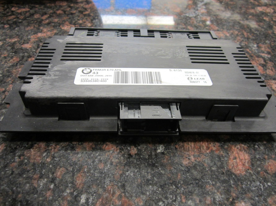 BMW - FOOTWELL MODULE CONTROL UNIT - 61359224618: Used Auto Parts ...