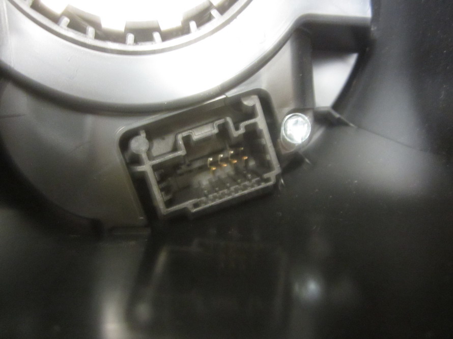 Mercedes Benz - CLOCKSPRING STEERING COLUMN SHIFTER - 2129001420: Used ...