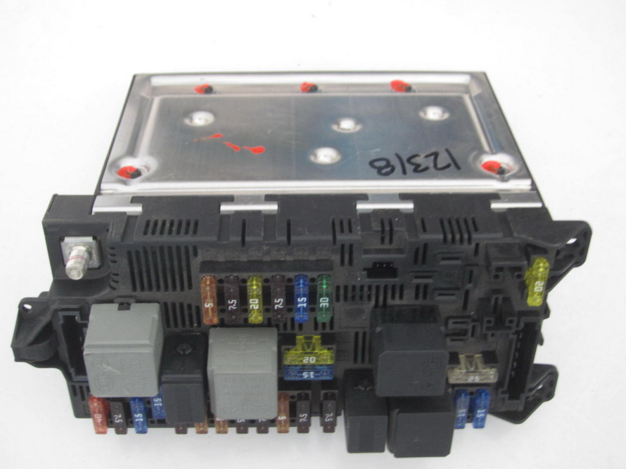 Mercedes Benz W211 W219 E CLS CLASS E350 CLS500 - Sam Control Fuse Box ...