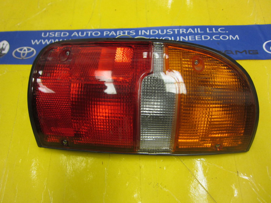 Toyota - TAILLIGHT TAIL LIGHT - 81560 04030: Used Auto Parts | Mercedes ...