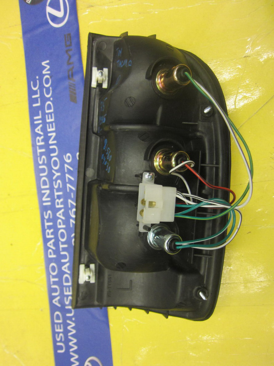Toyota - TAILLIGHT TAIL LIGHT - 81560 04030: Used Auto Parts | Mercedes ...