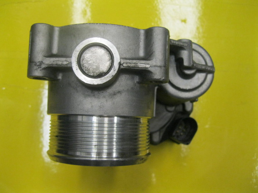 Audi - Throttle Body - 06F133062J: Used Auto Parts | Mercedes Benz Used ...