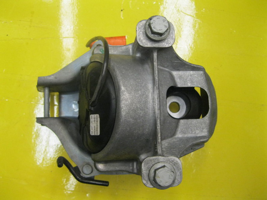 Audi A4 - MOTOR MOUNT - 8R0199381: Used Auto Parts | Mercedes Benz Used ...