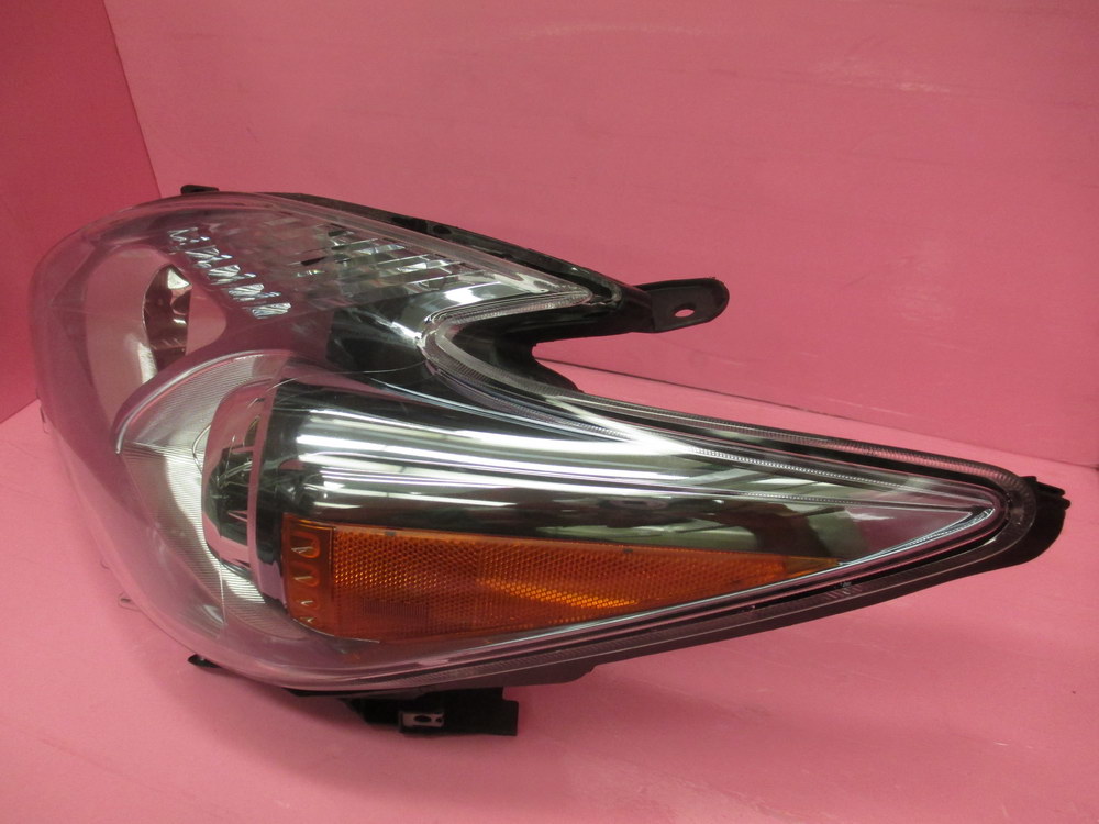 Toyota - Headlight Halogen - 22222: Used Auto Parts | Mercedes Benz ...