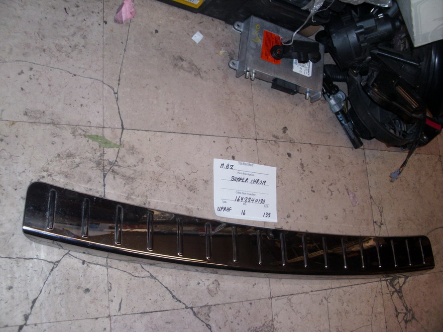 Mercedes Benz - Bumper Grill GRILLE mesh - 2118851253: Used Auto Parts ...