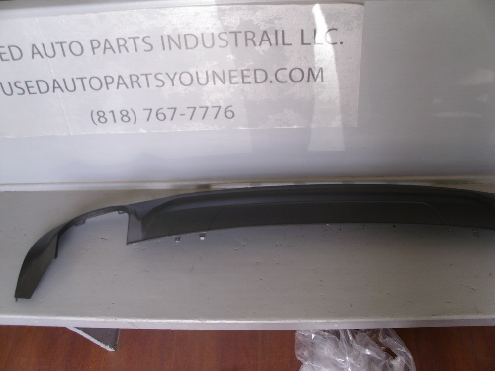 Mercedes Benz - REAR Bumper LOWER COVER Deflector - A2048853738: Used ...