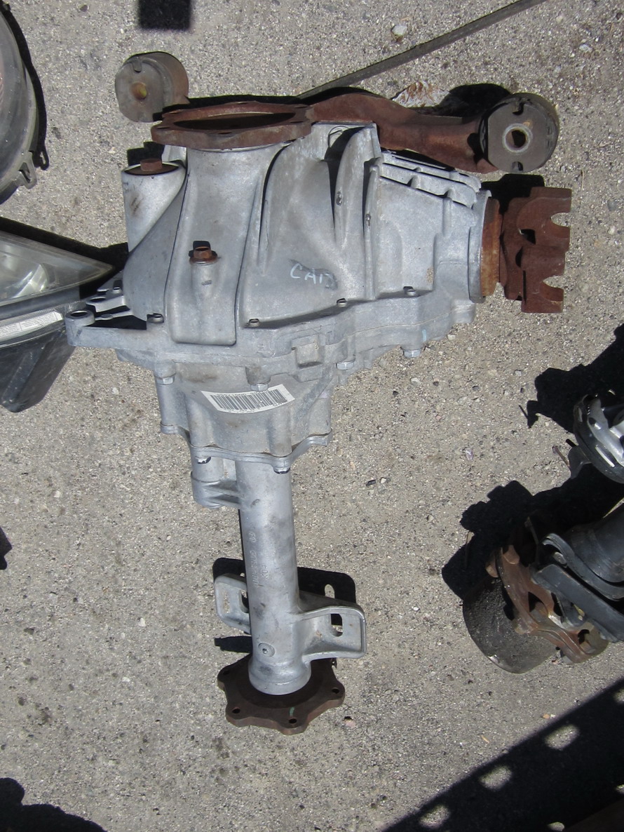 Cadillac - Front Differential Carrier - 40022905: Used Auto Parts ...