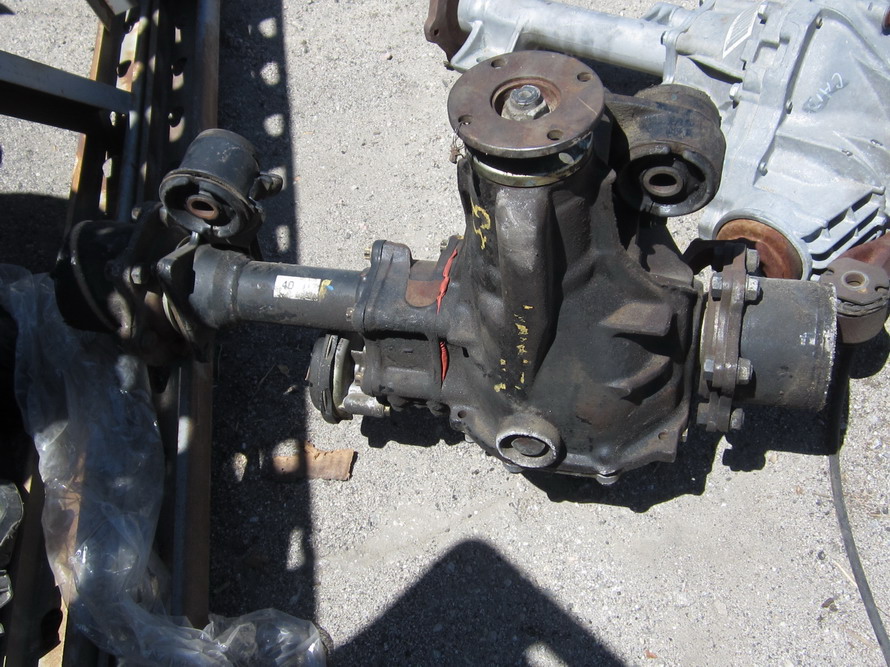 Toyota - DIFFERENTIAL - V6 4WD 4.88 Front Differential: Used Auto Parts ...