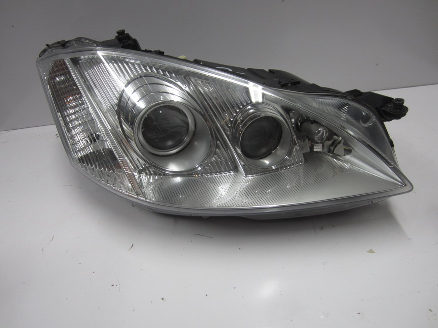 Mercedes Benz - Headlight - 221: Used Auto Parts | Mercedes Benz Used ...