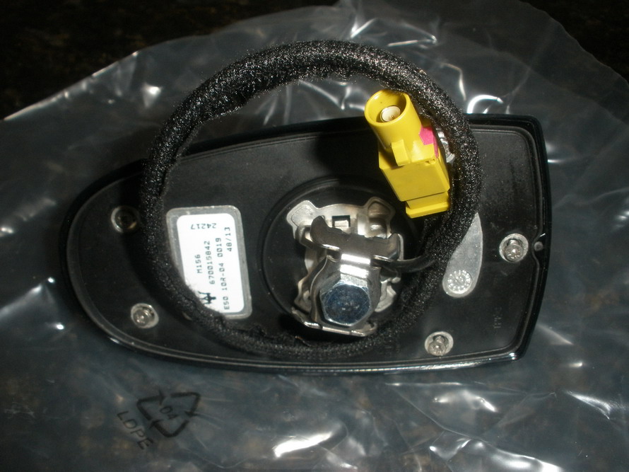 Maserati - Antenna - 673002956: Used Auto Parts | Mercedes Benz Used ...
