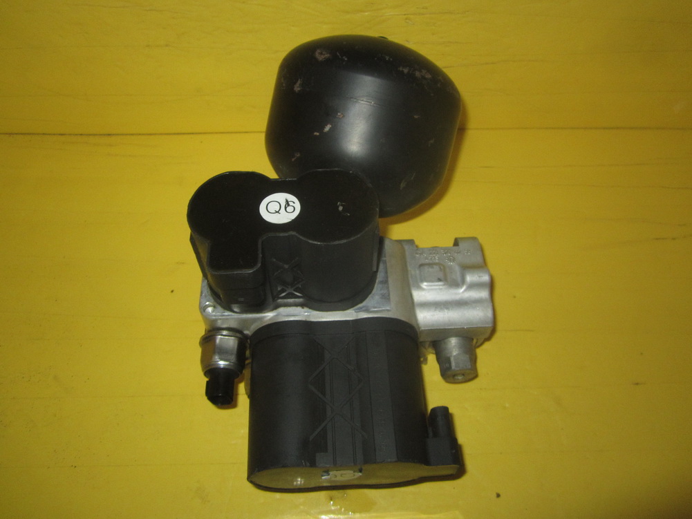 Mercedes Benz - Suspension Valve Block - 2213200258: Used Auto Parts ...