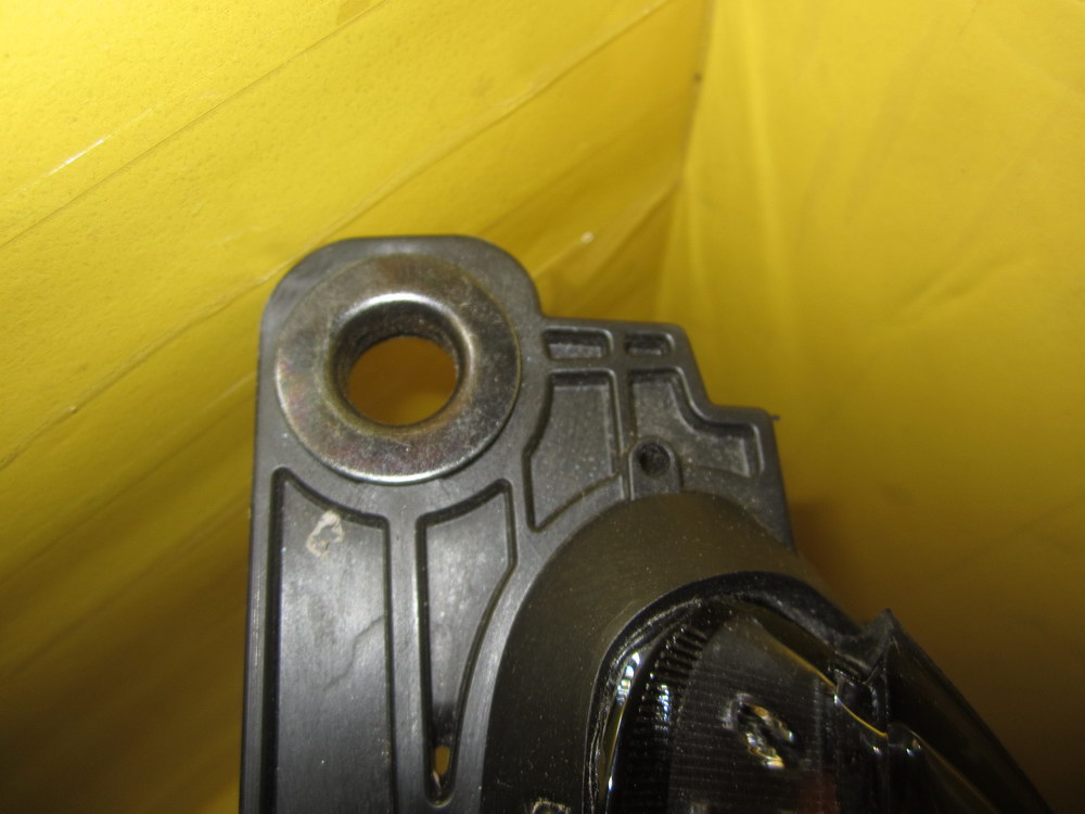 Hyundai - Headlight Halogen - 92101-2V000: Used Auto Parts | Mercedes ...