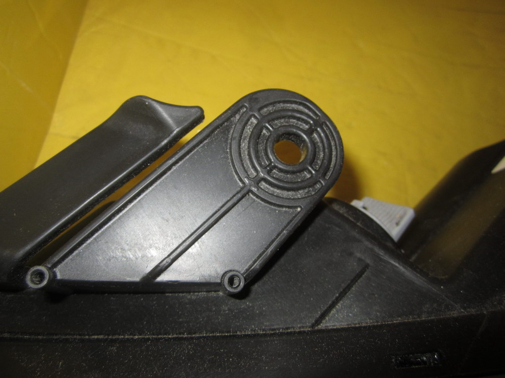 Hyundai - Headlight Halogen - 92101-2V000: Used Auto Parts | Mercedes ...