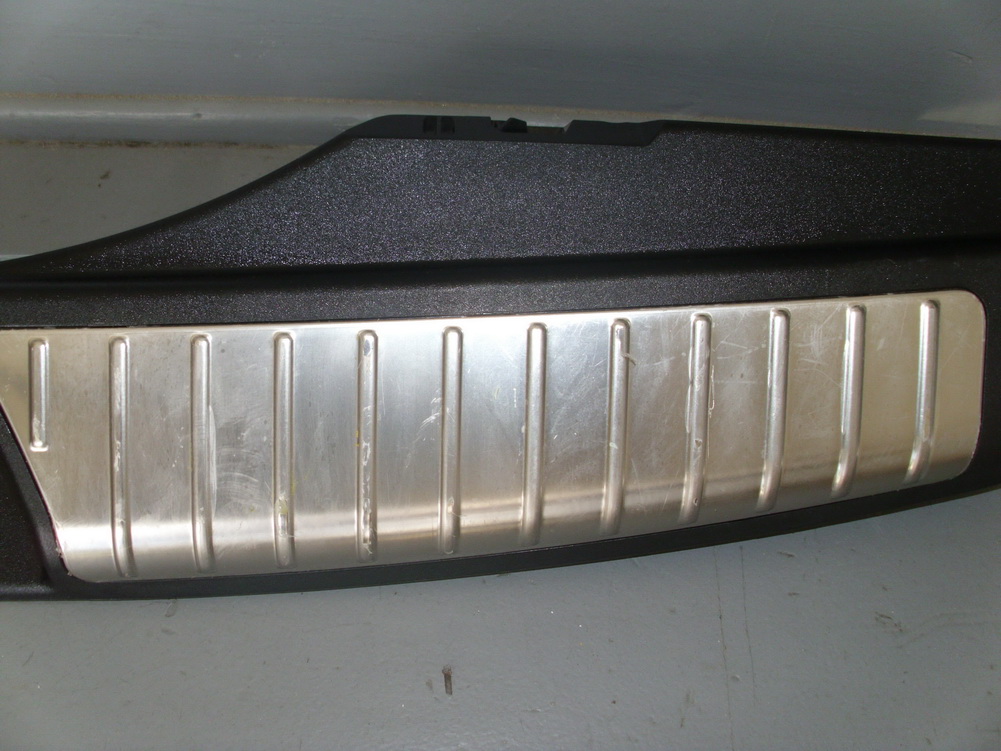 Mercedes Benz - Trim LUGGAGE COMPARTMENT COVERING - 1646901087: Used Auto Parts | Mercedes Benz ...