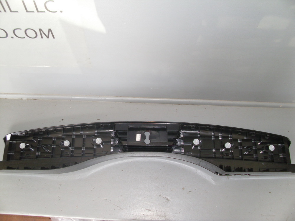 Mercedes Benz - Trim LUGGAGE COMPARTMENT COVERING - 1646901087: Used Auto Parts | Mercedes Benz ...