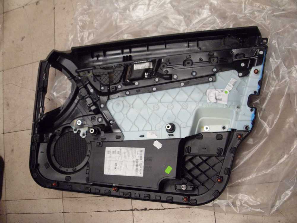 Mercedes Benz - DOOR PANEL - 204: Used Auto Parts | Mercedes Benz Used ...