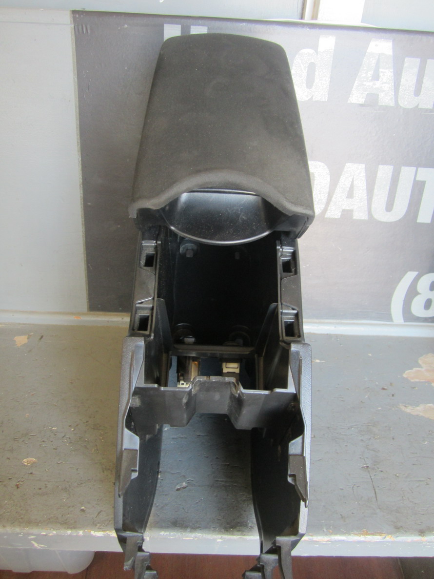 Toyota Prius - CENTER CONSOLE - -: Used Auto Parts | Mercedes Benz Used ...