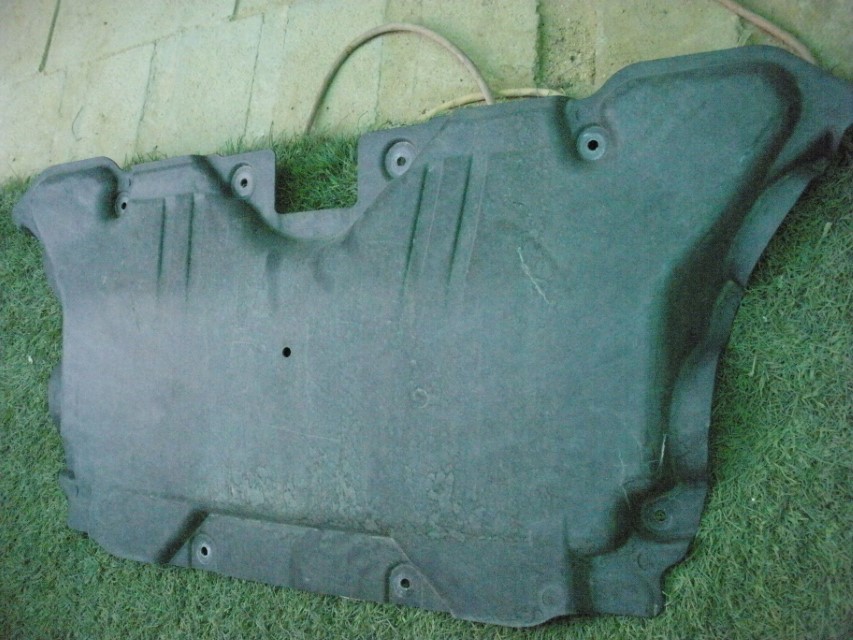 Mercedes Benz E Class Coupe Sedan E300 Engine Splash Shields Front ...