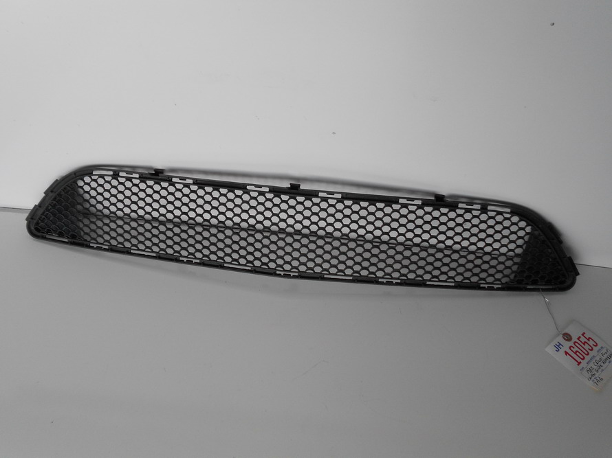 Mercedes Benz C300 C class- Bumper grille Grill - 2048850153: Used Auto ...